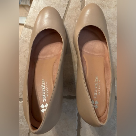 Naturalizer | Shoes | Naturalizer Michelle Taupe Leather Pump 9m New 3 ...